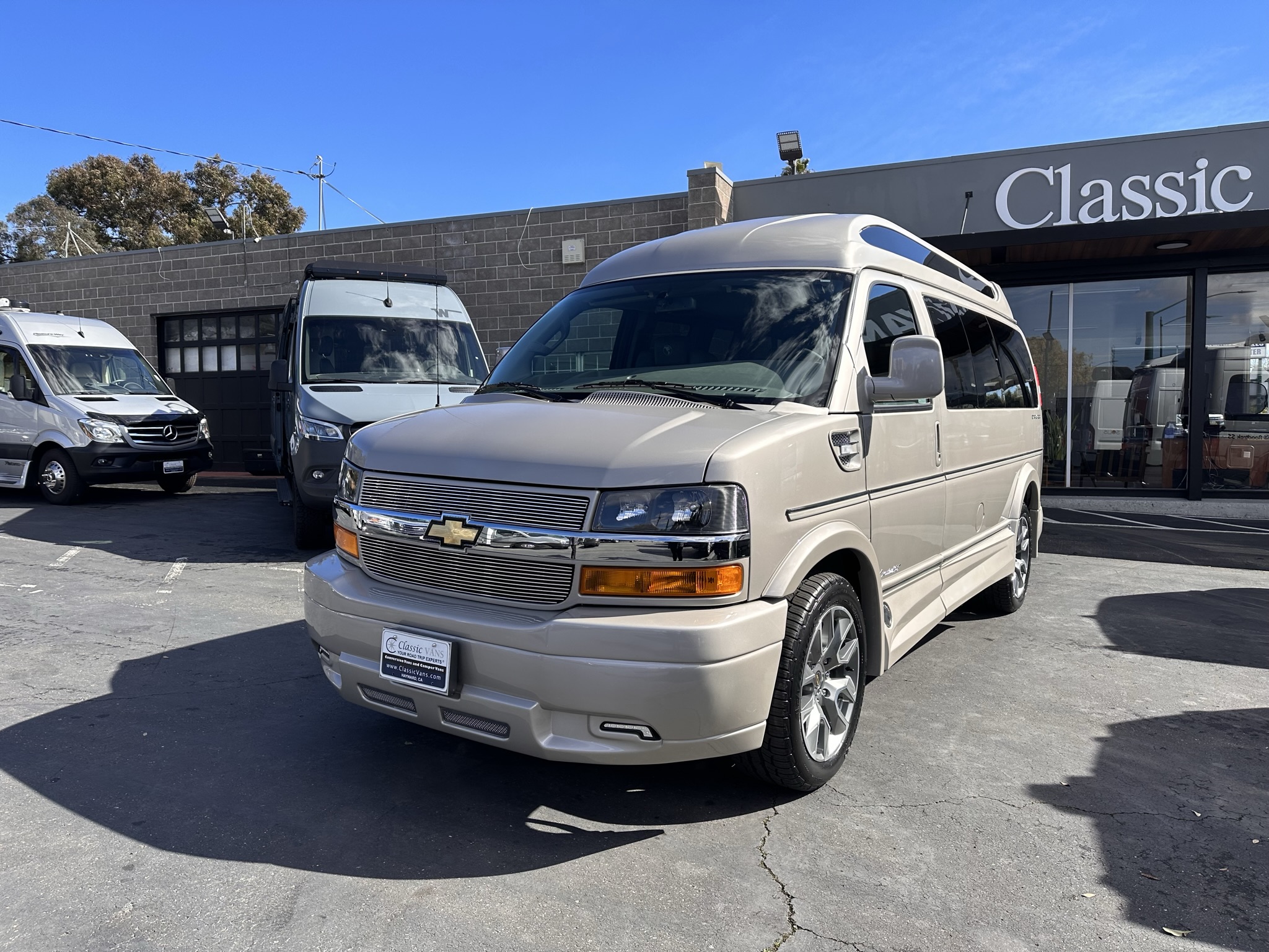 new 2023 Chevrolet Express 2500