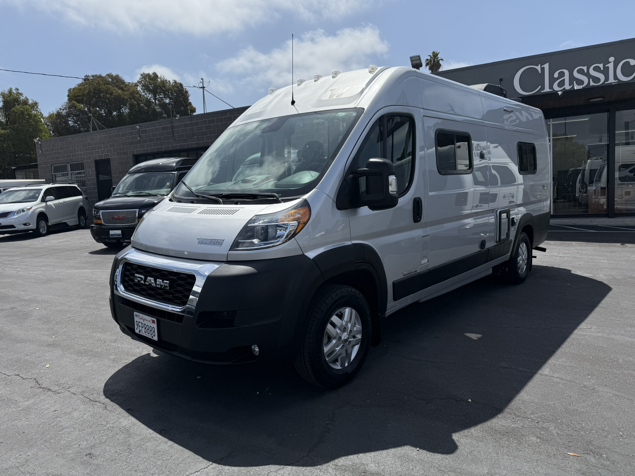 2022 Winnebago Solis 59PX